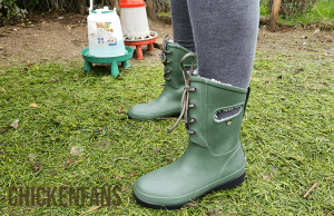 Best Farm Shoes To Wear In The Chicken Coop | Chicken Fans