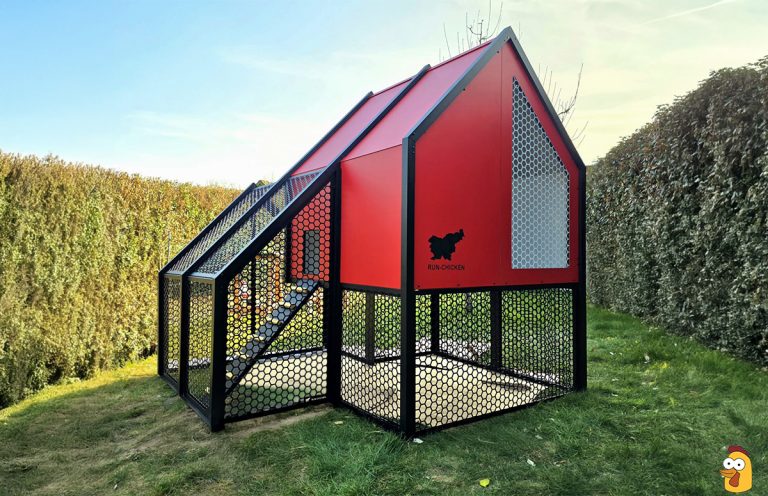 Run-Chicken Villa: Luxury In The Chicken Coop | Chicken Fans