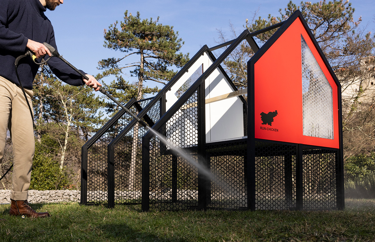 Run-Chicken Villa: Luxury In The Chicken Coop | Chicken Fans