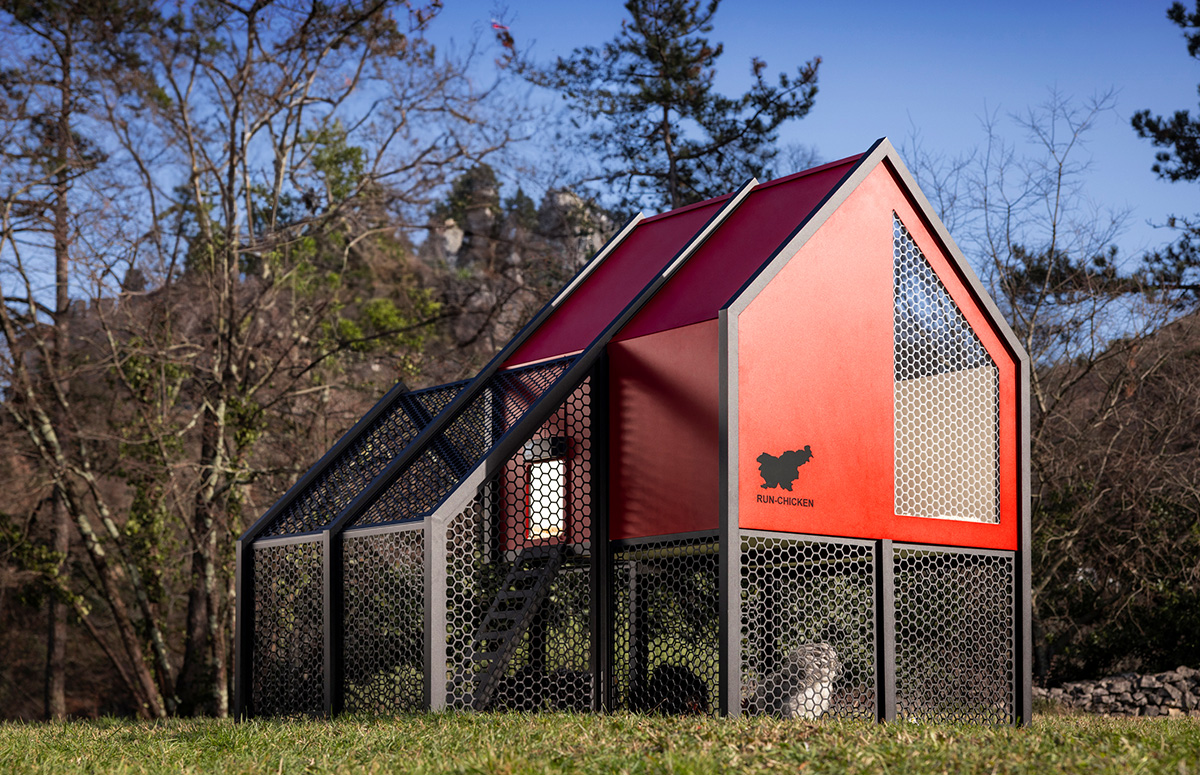 Run-Chicken Villa: Luxury In The Chicken Coop | Chicken Fans